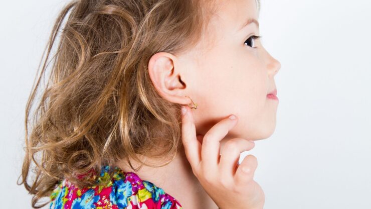 10 Best Earrings For Kids Reviews Of 2021 Parents Can Choose